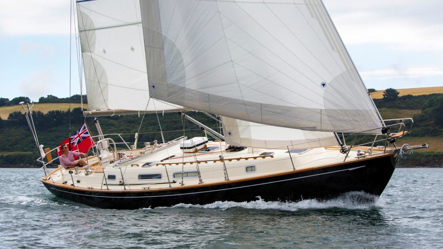 Rustler 42 - An iconic ocean cruiser with an encapsulated keel
